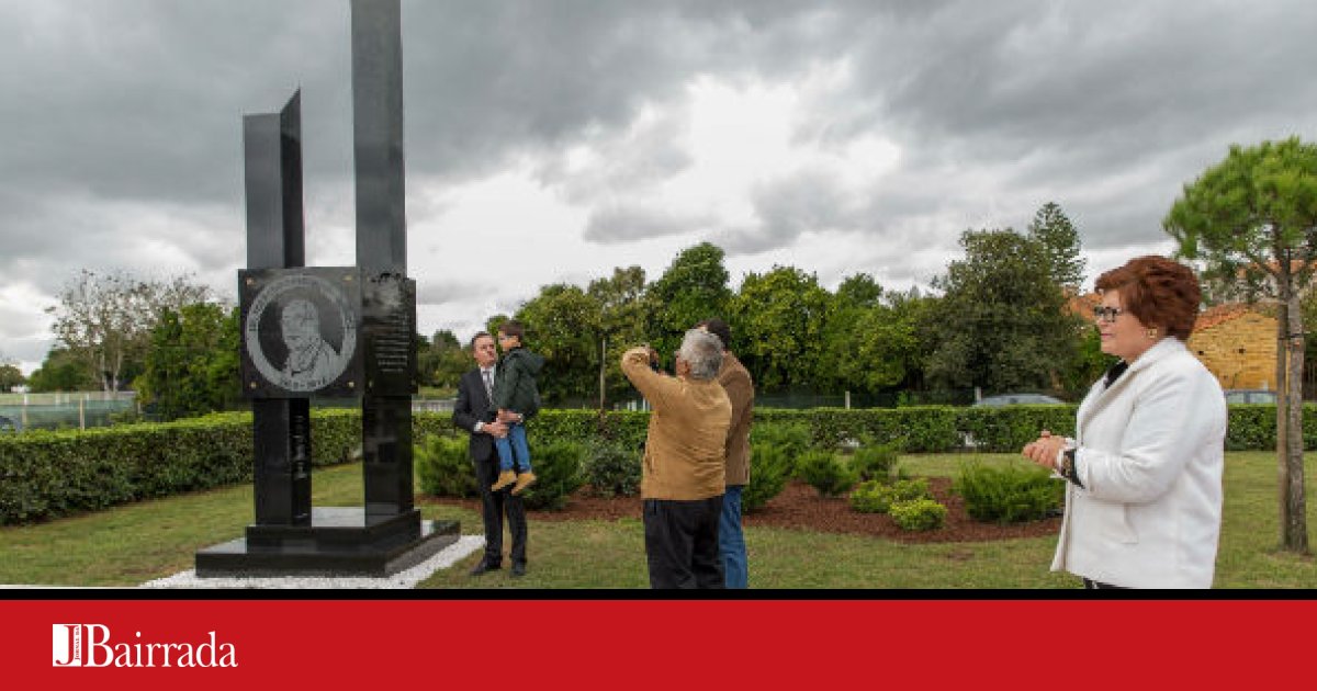 Dr. Fernando Peixinho imortalizado em monumento - Jornal da Bairrada