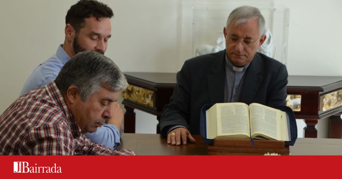 Diocese de Aveiro: Pe. Manuel Melo tomou posse como vigário judicial ...