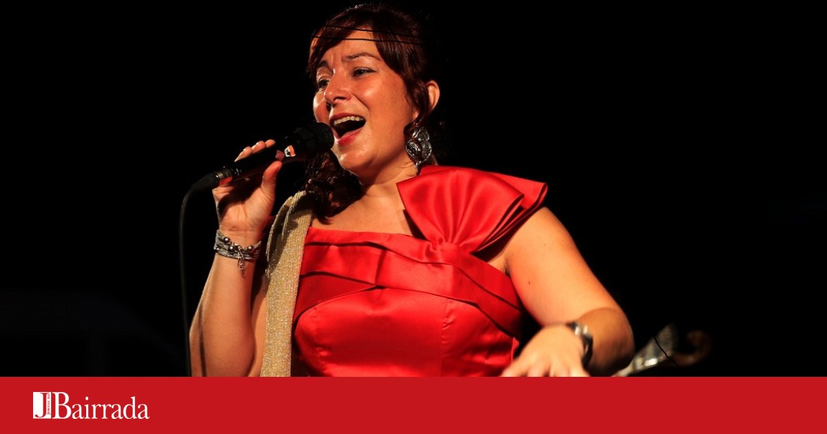 Fado anima noite de sexta-feira na Praça da Juventude, em Anadia ...